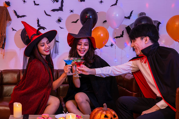 Ideas and Tips for Throwing the Perfect Halloween Party - Famous IRL